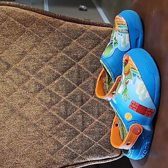 CROCS | Shoes | Crocs Super Mario Yoshi Lined Slip On Faux Fur Lined ...